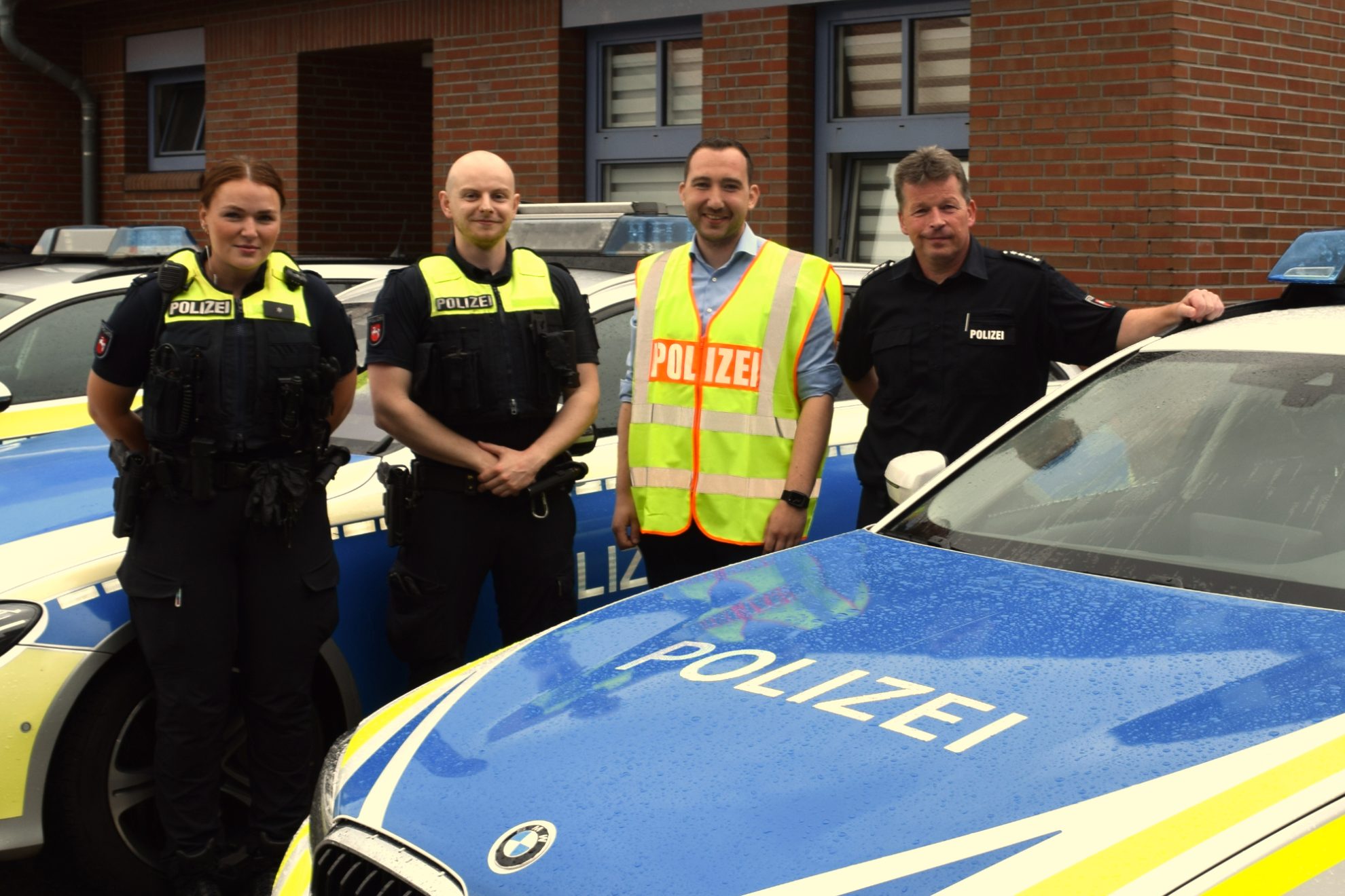 Unterwegs mit der Autobahnpolizei: „Auf Streife für unsere Sicherheit ...